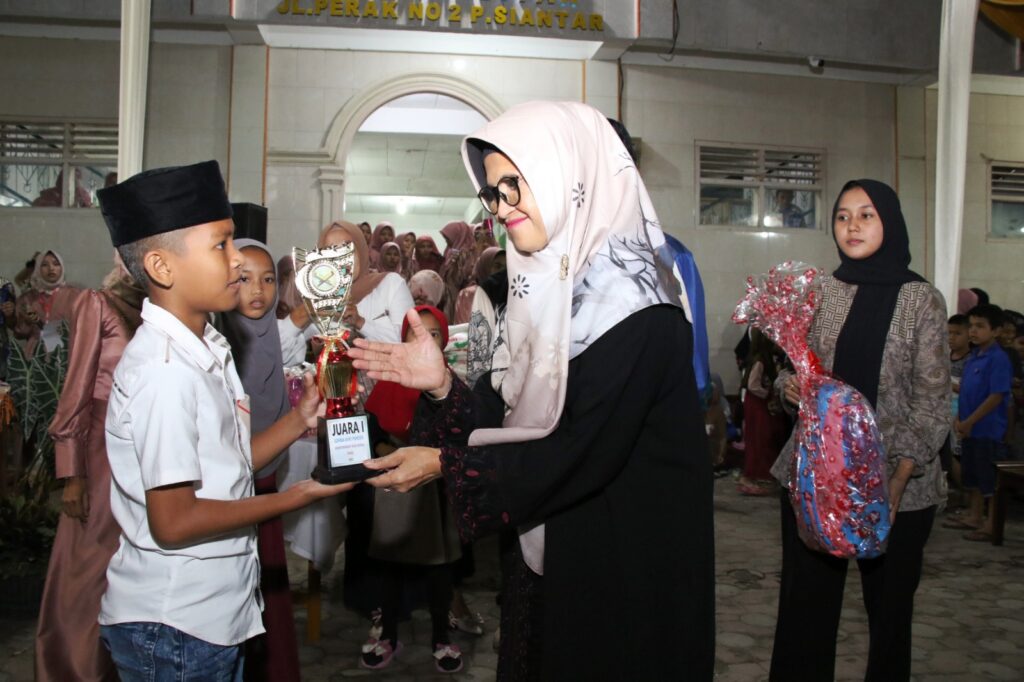 Isra Mikraj Masjid At Taqwa, Hj Susanti Dewayani: “Pemuda jangan ...