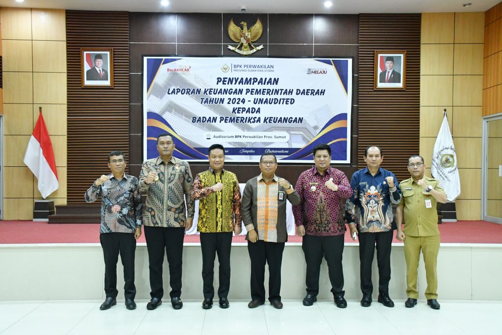 Bupati Samosir serahkan LKPD 2024 ke BPKP RI Sumut - Segaris.co