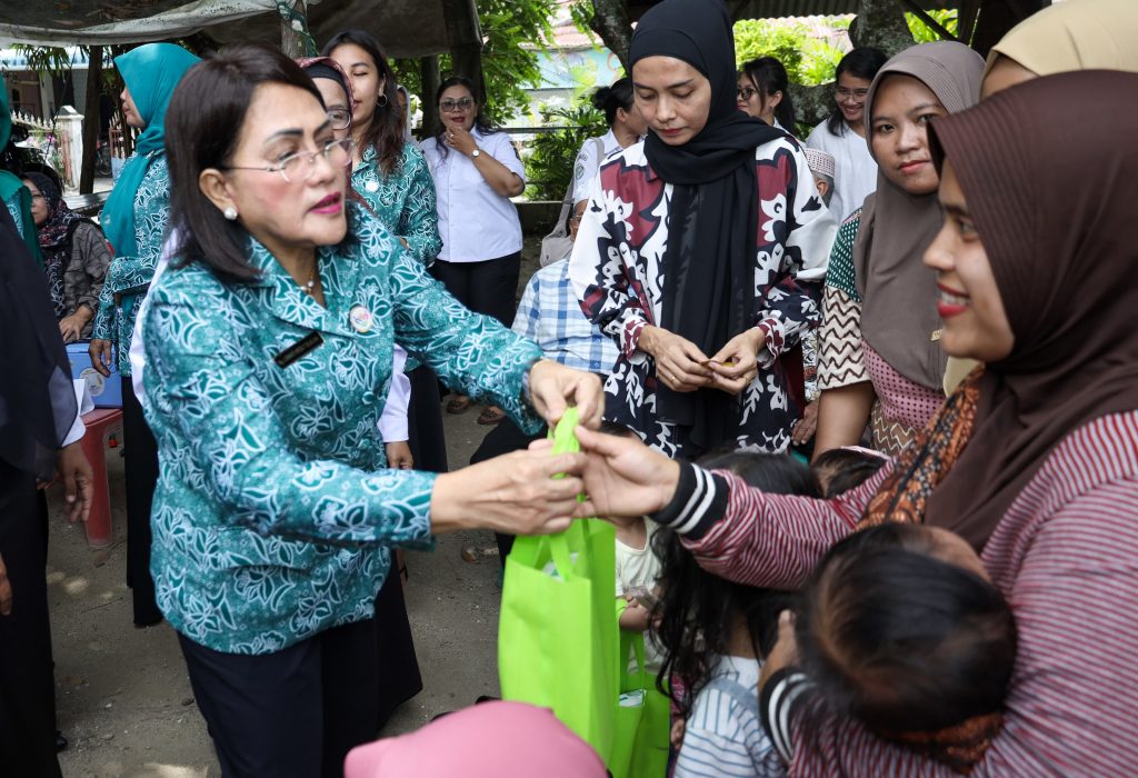 Ketua TP PKK Pematangsiantar ajak perempuan ikuti IVA Test untuk ...
